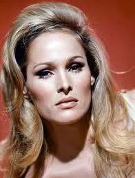 Ursula Andress เออร์ซูลา แอนเดรส